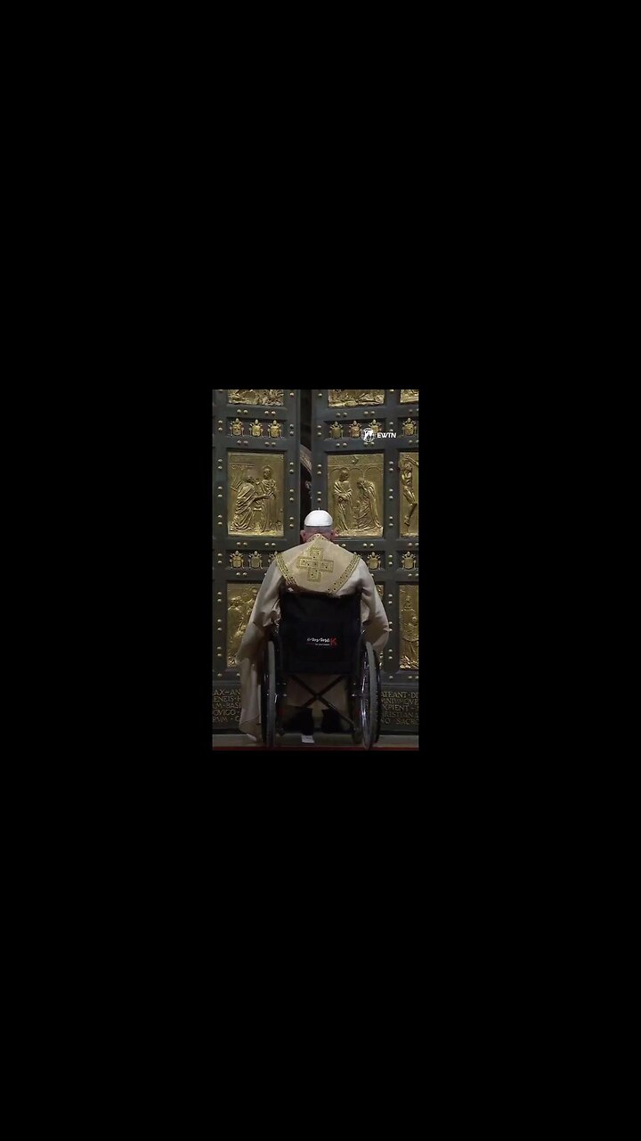 JUST IN: Pope Francis opens Holy Doors (Sacred Portal), marking the ...