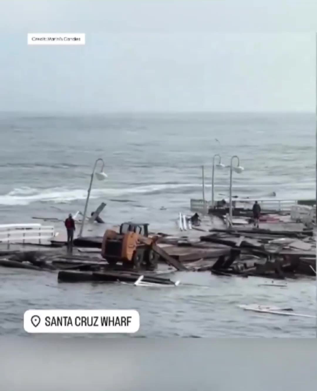 SANTA CRUZ PIER Collapses into The Sea!