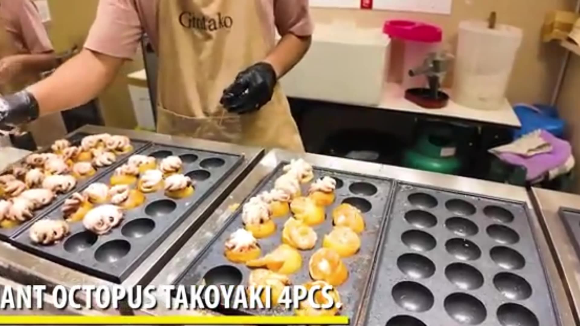 Do You Dare Try the Most Delicious Thai Street Foods?