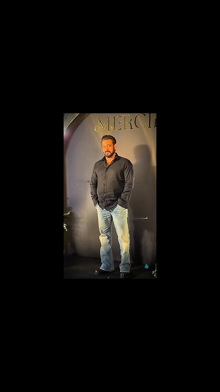 BHAI JAAN ICONIC WALK ON STAGE 🔥👀 BOLLYWOOD WHATSAPP STATUS #bollywood ...