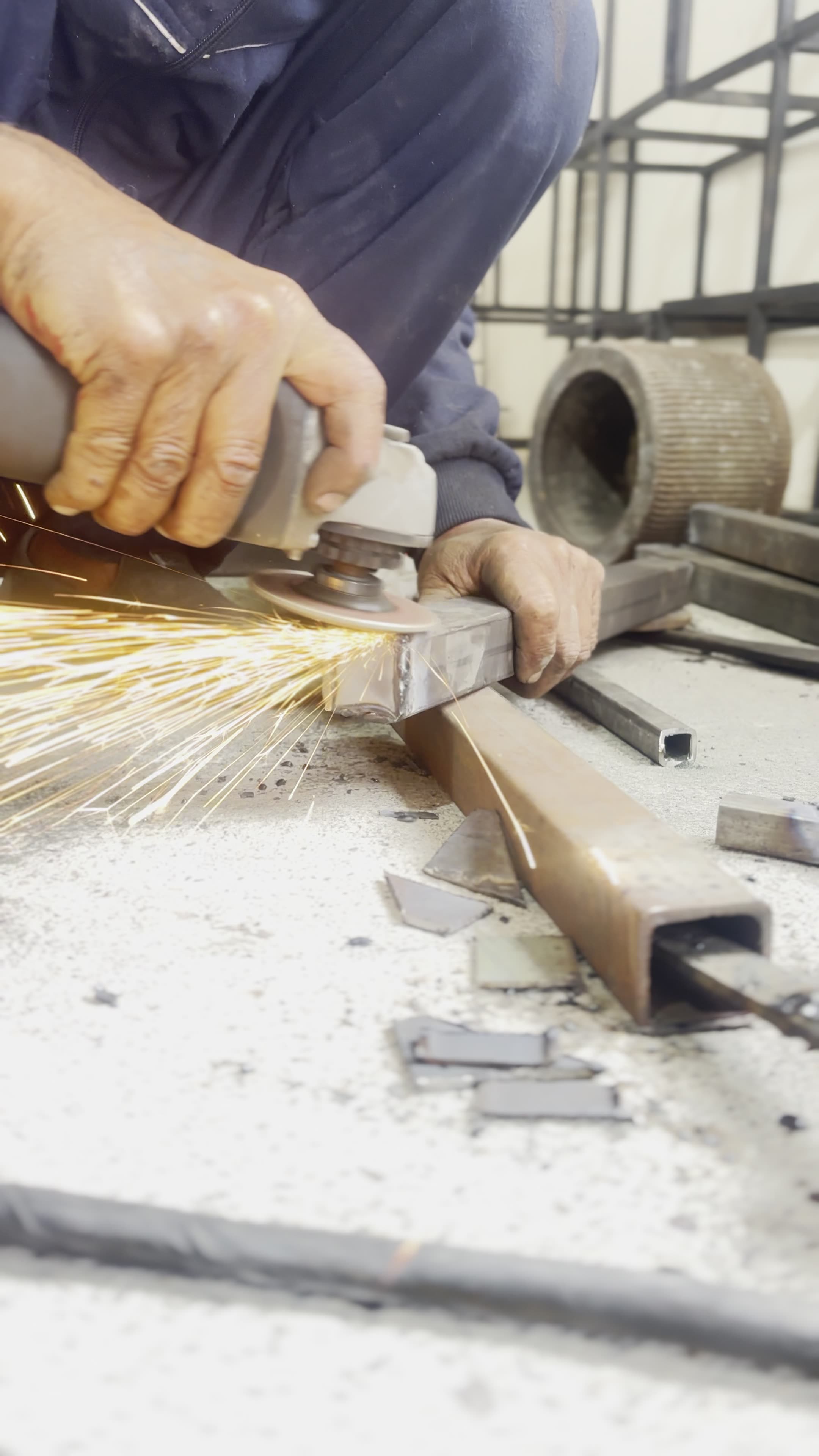 Powerful Hand Grinder in Action – Precision Grinding at Work