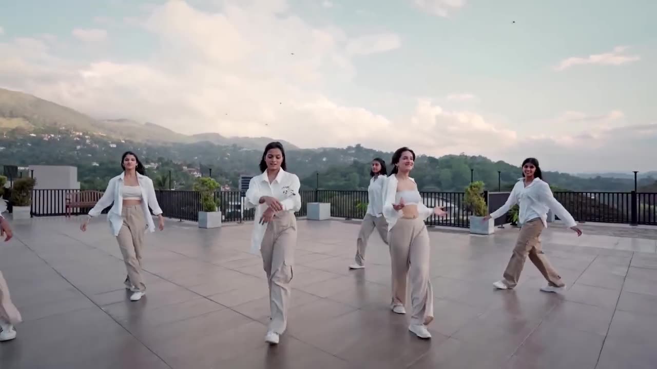 DUMARE (දුමාරේ) DANCING VIDEO COVER MIX මේ අහසට පොළොවෙන් නඟින්නේම එක ...