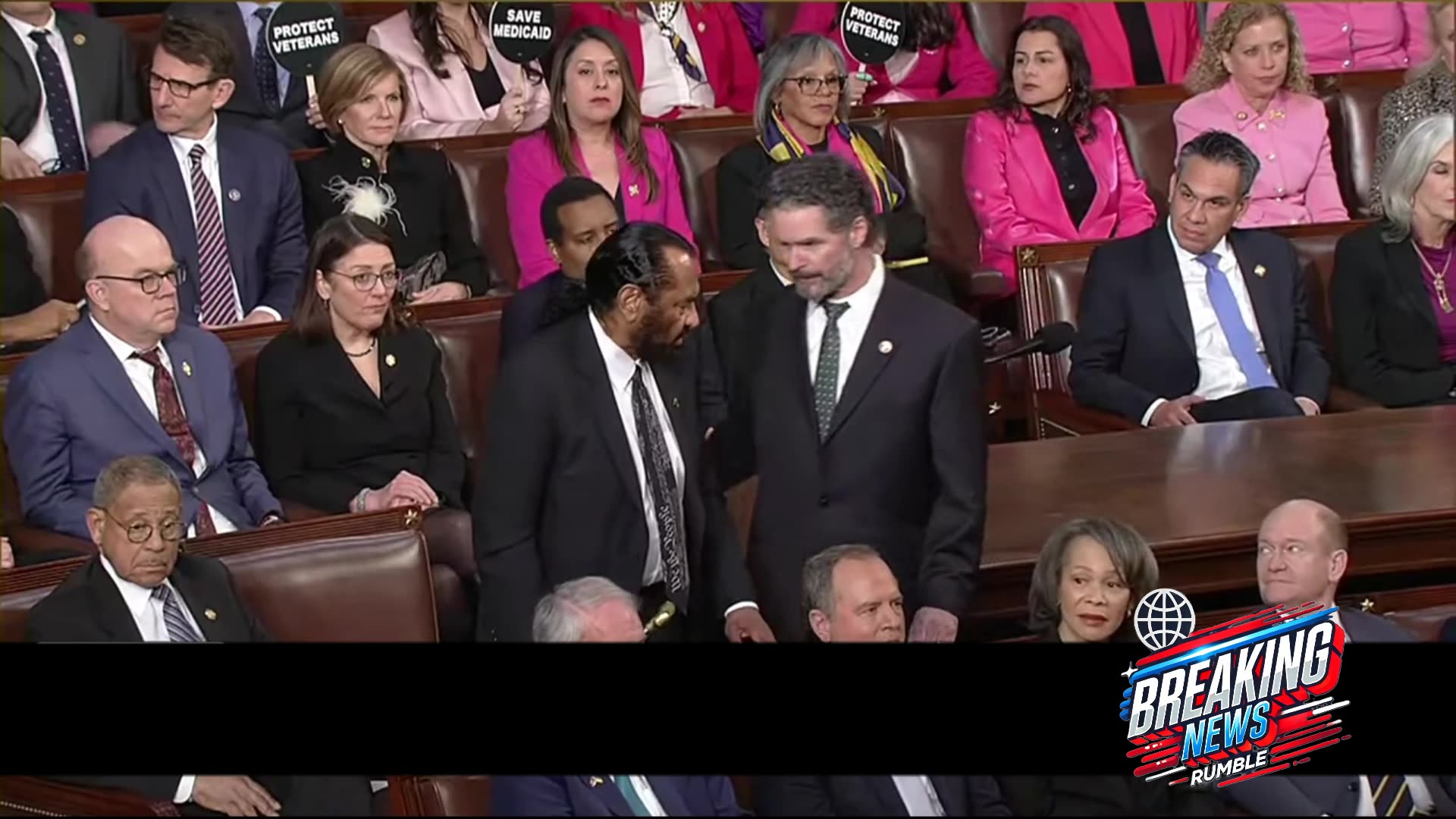 🔥 Al Green Removed from Congress After Interrupting Trump’s Speech