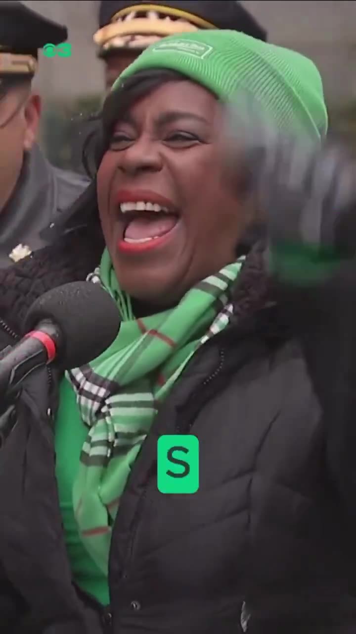 How does a woman who can't spell become Mayor of Philly?
