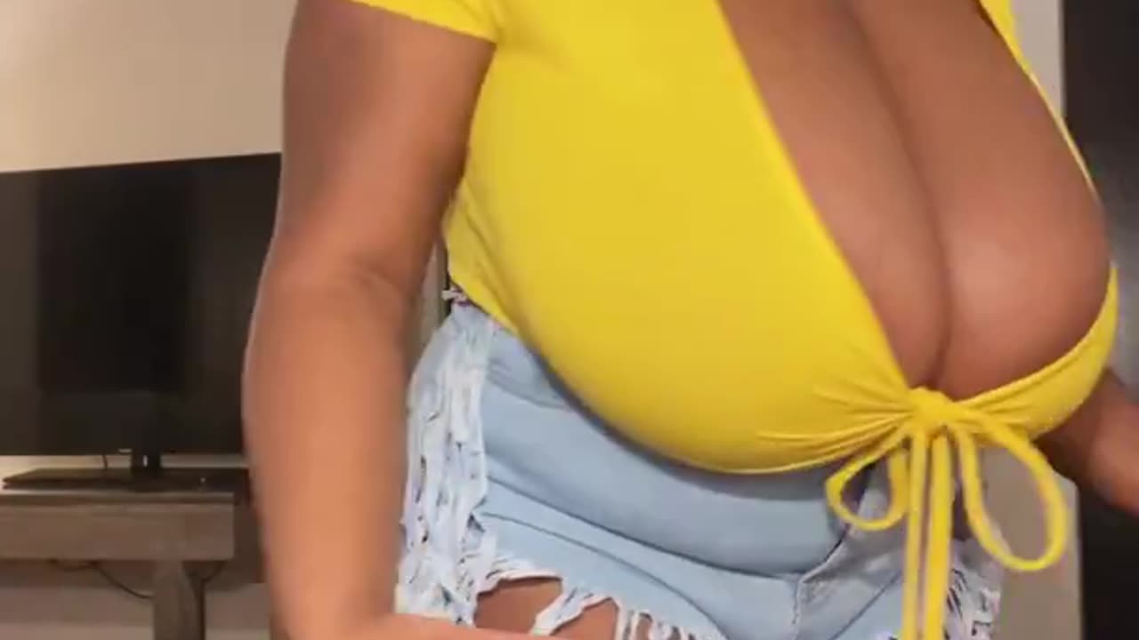 Busty Tyra Beckybuilt Q And A Boom Sex Beauty Girl Fashion