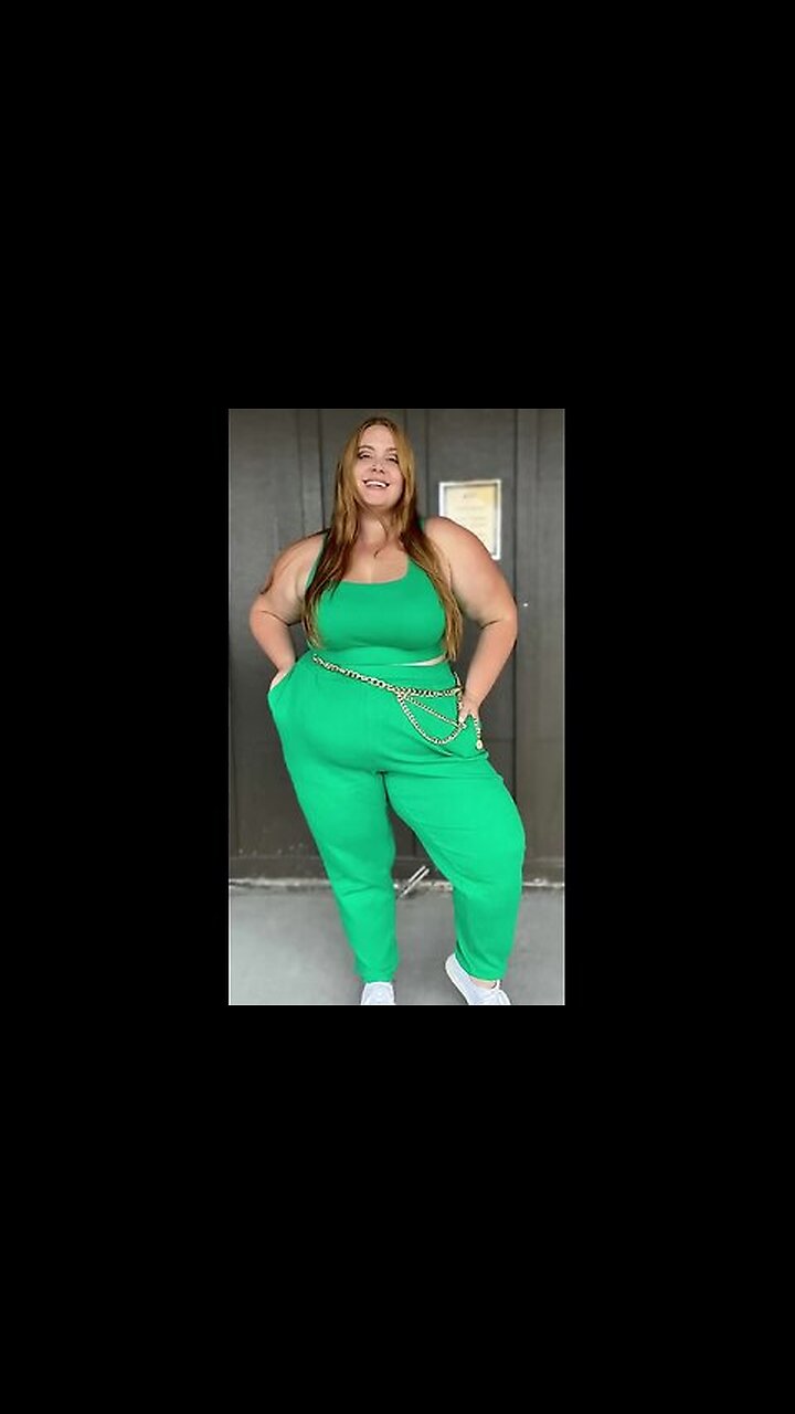 Emily Moon ~ Big Beautiful Plus Size Curvy Glamour Queen ~ Bio #shorts