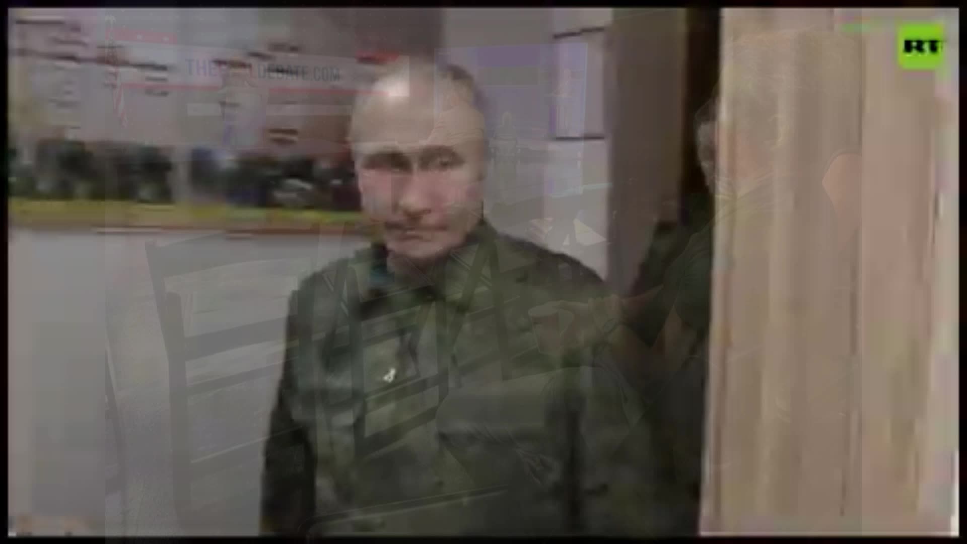 Gabe - 👀 I never saw #Putin in military uniform #Ukraine #ZELENSKY is # ...