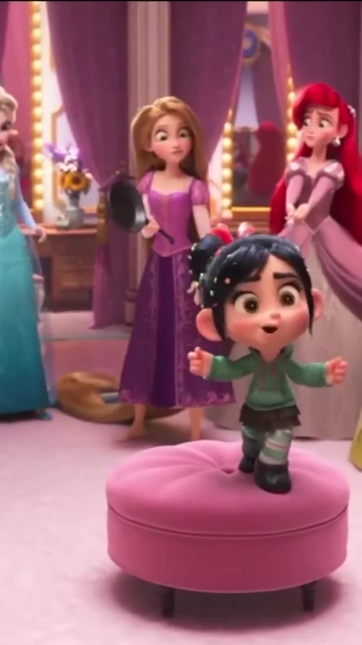 Vanellope Meets The Disney Princesses 👑 _ Ralph Breaks The Internet ...