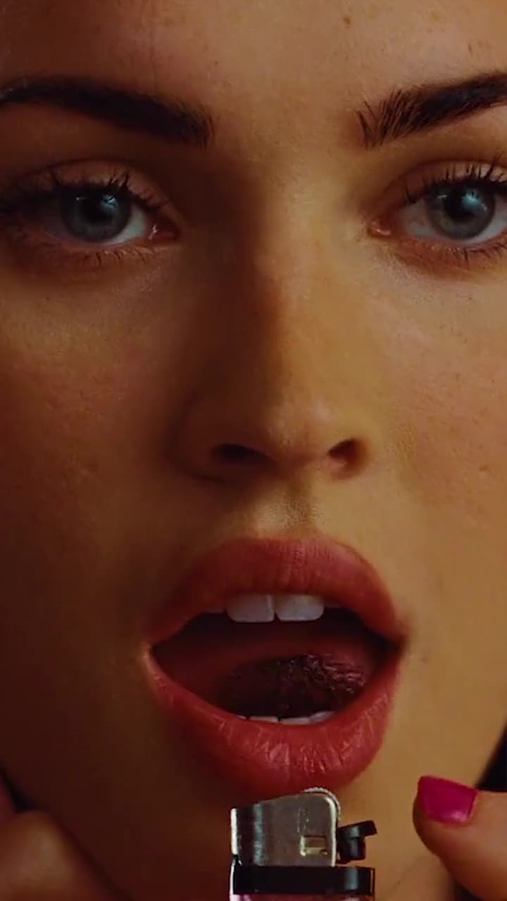 What Happened to Megan Fox’s Tongue? Watch This Shocking Moment! 😱