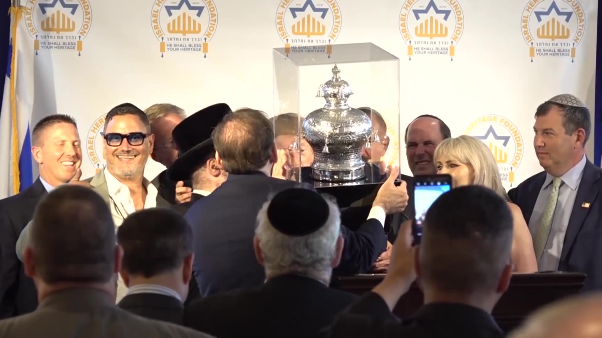 Donald Trump Presented With A 'Torah Crown' By The Israel Heritage ...