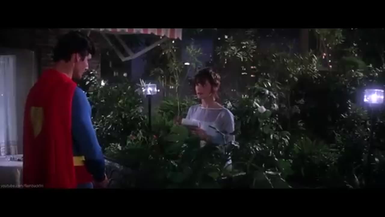 Lois Lane interviews Superman Superman (1978)