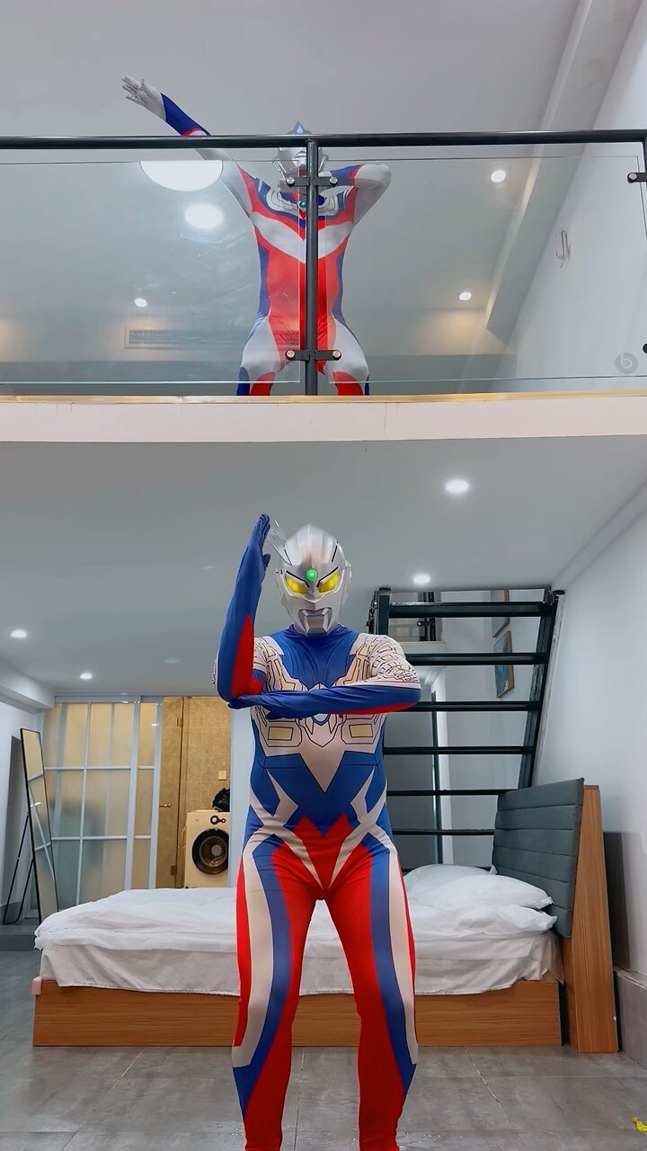 Ultraman Zero vs. Ultraman Diga: The Ultimate Water‑Balloon Challenge
