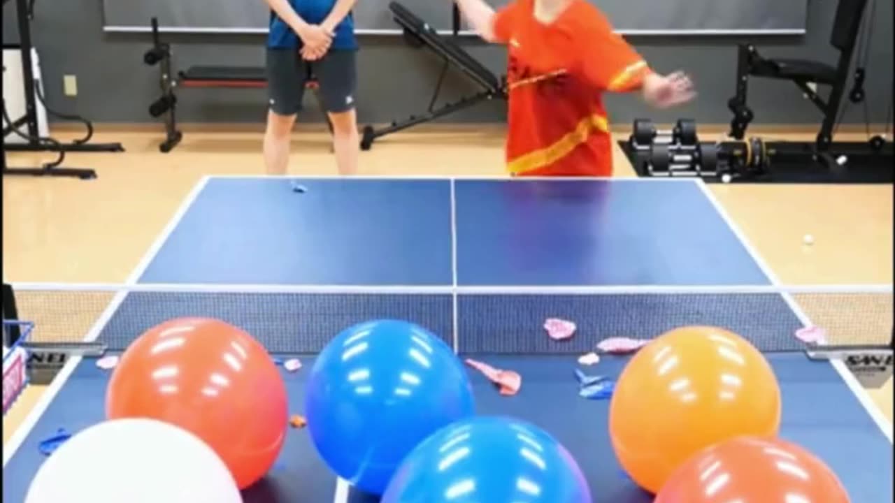 🏓 Balloon Battle Ping Pong! 🎈🤣 #BalloonChallenge #TableTennisFun #EpicGame