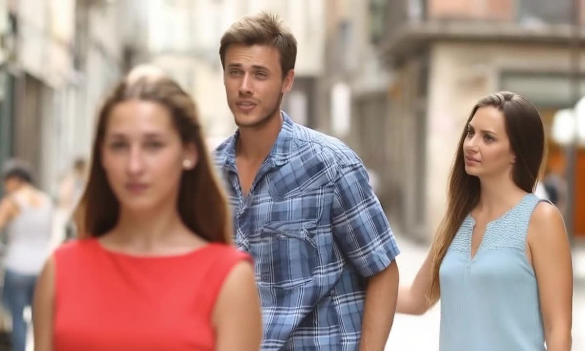 distracted-boyfriend.mp4