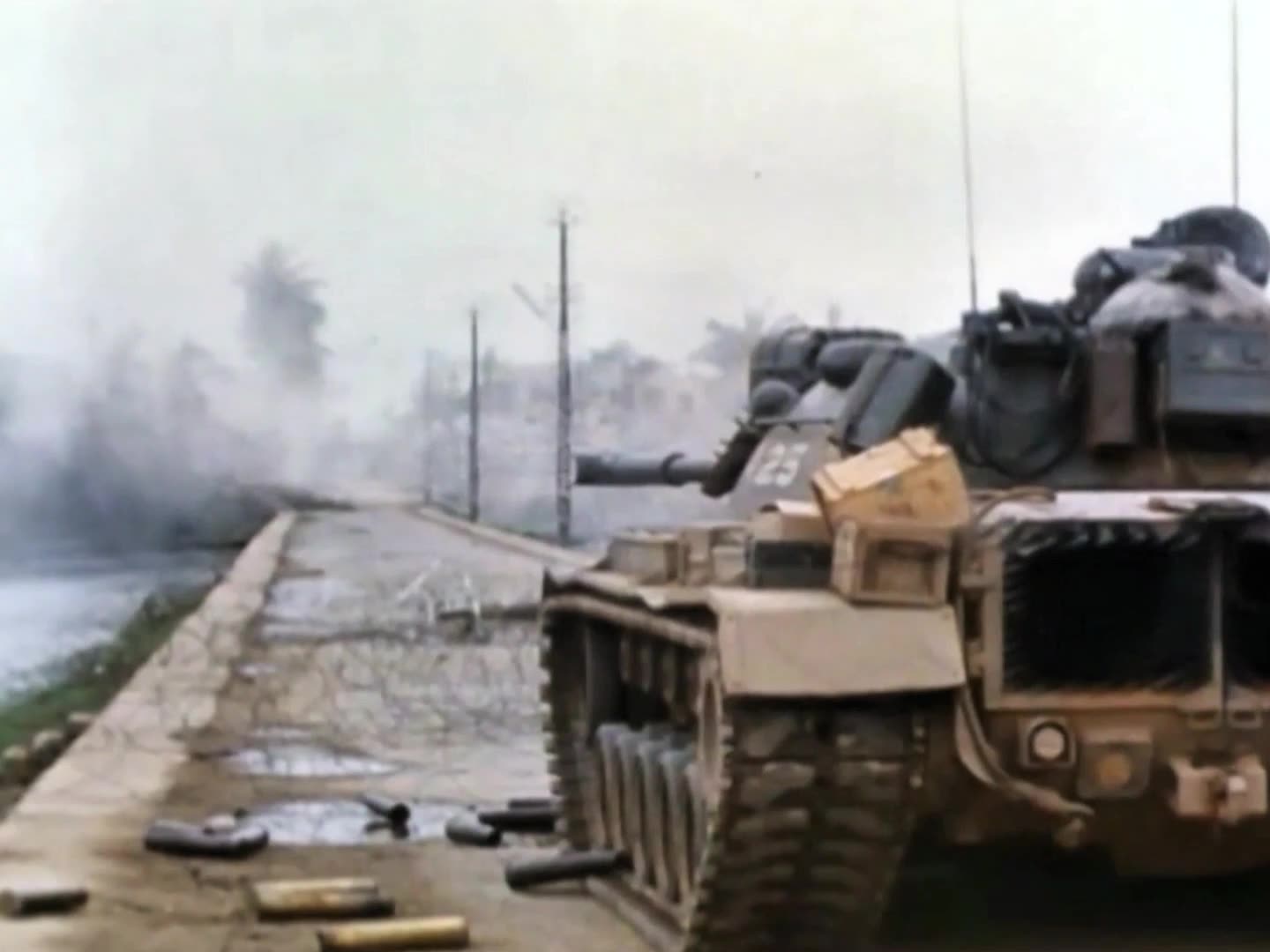 USMC M48 providing fire support during the fighting in Hue on February ...