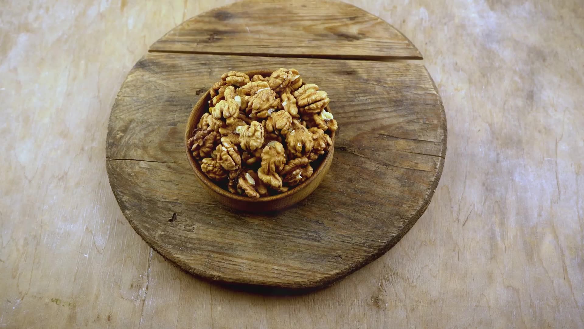 Why You should Eat Walnuts