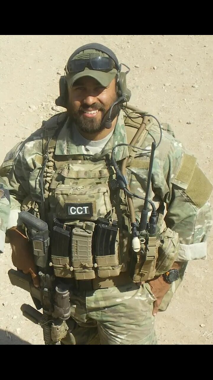 US Air Force CMSgt Robert Gutierrez: Air Force Cross Recipient