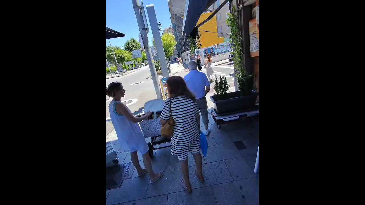 spain restaurant owner kicked out Israel's tourist