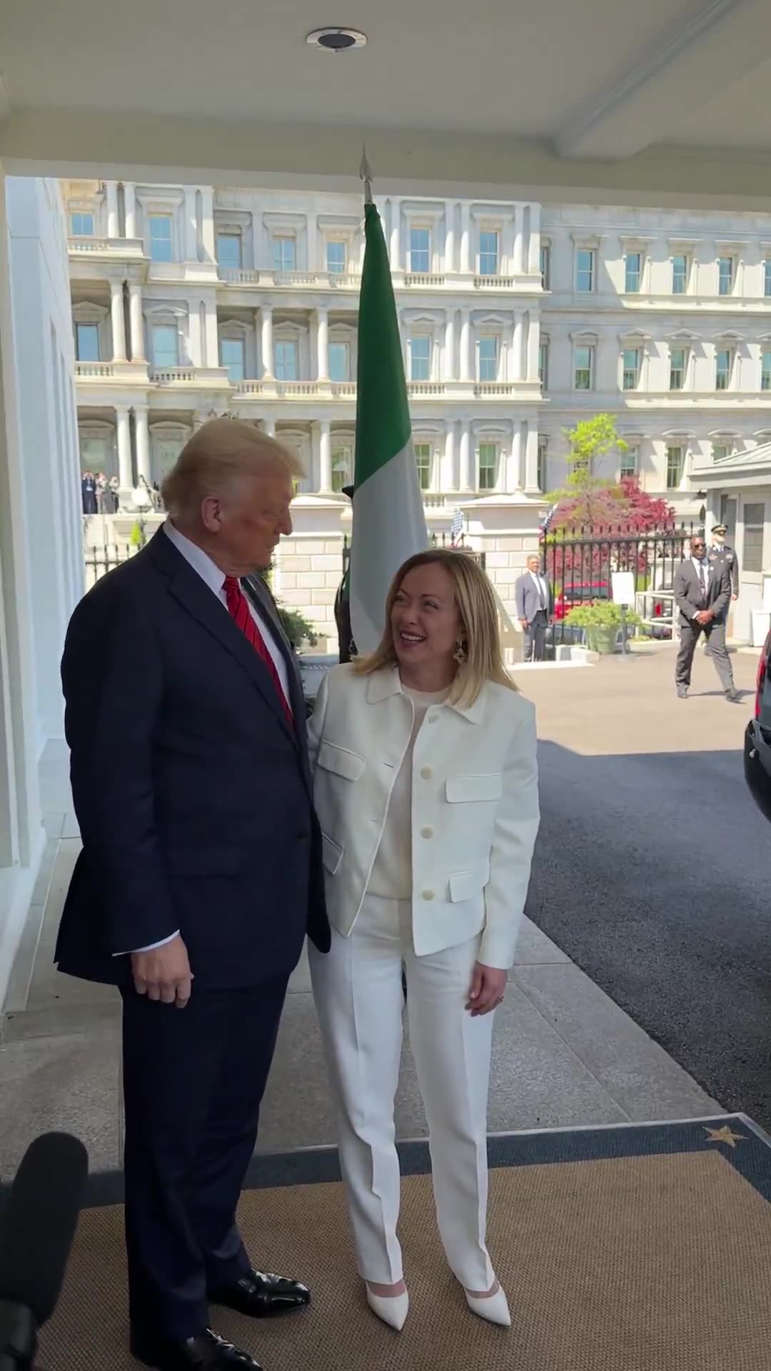 President Donald Trump welcomes Italian Prime Minister Giorgia Meloni ...
