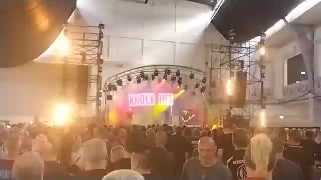 BLITZKRIEG BOP 1978 CBGB's documentary featuring ramones, blondie and the dead boys...