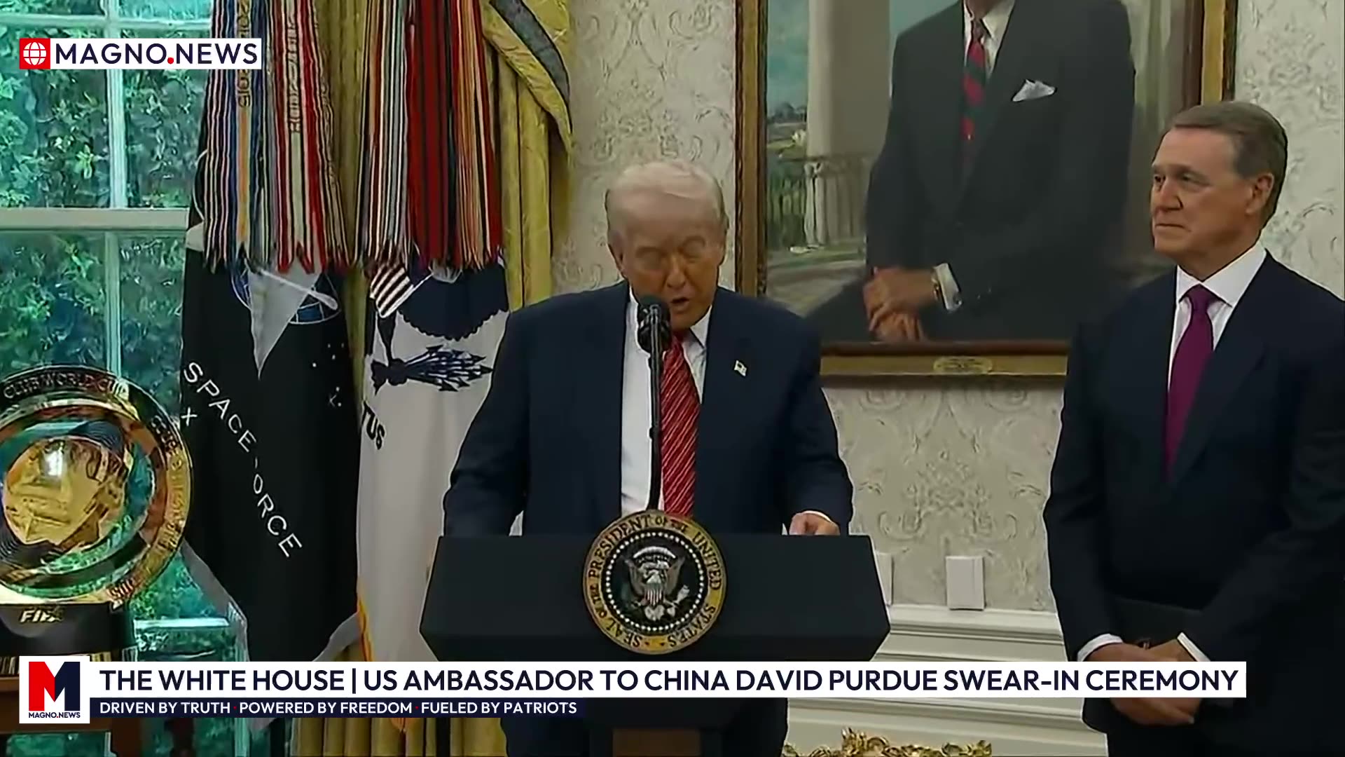 President Trump hosts US Ambassador to Communist China David Purdue ...