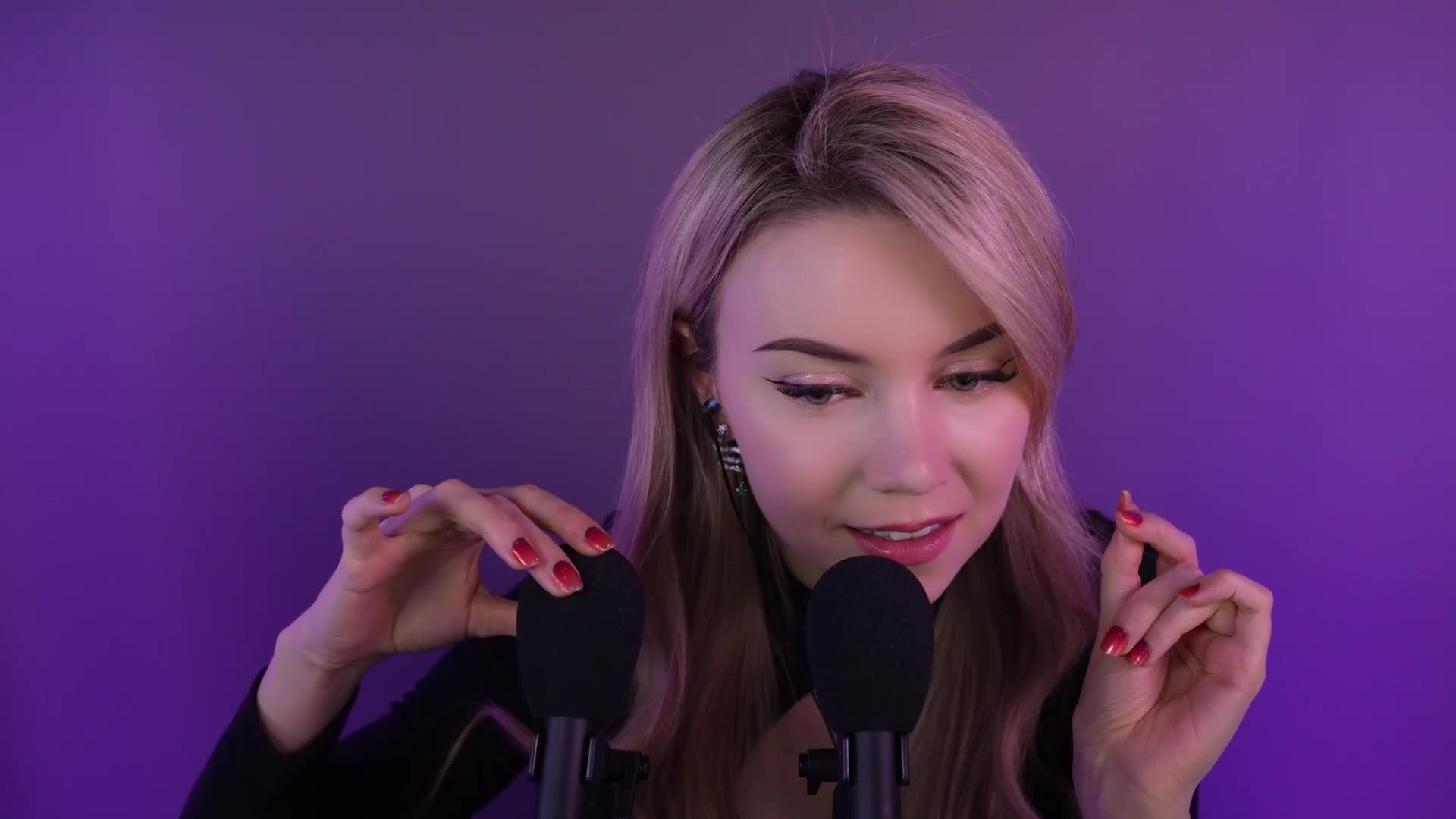 ASMR SPECIAL 96 - Scratching Deep In Your Ear With Massaging Sounds