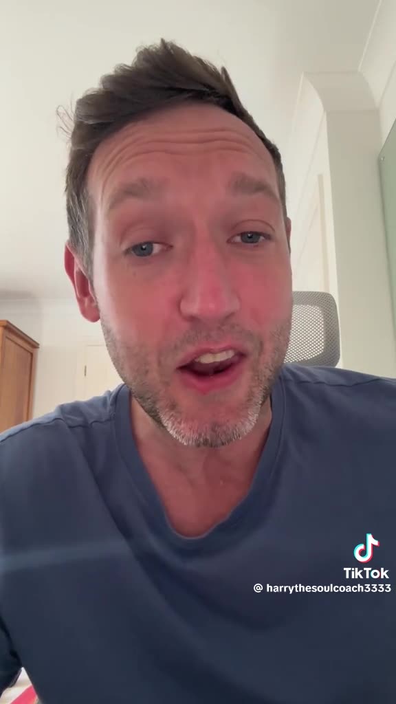 I CAN’T BELIEVE TRUMP POSTED THIS 👀ALL ROADS LEAD BACK TO OBAMA