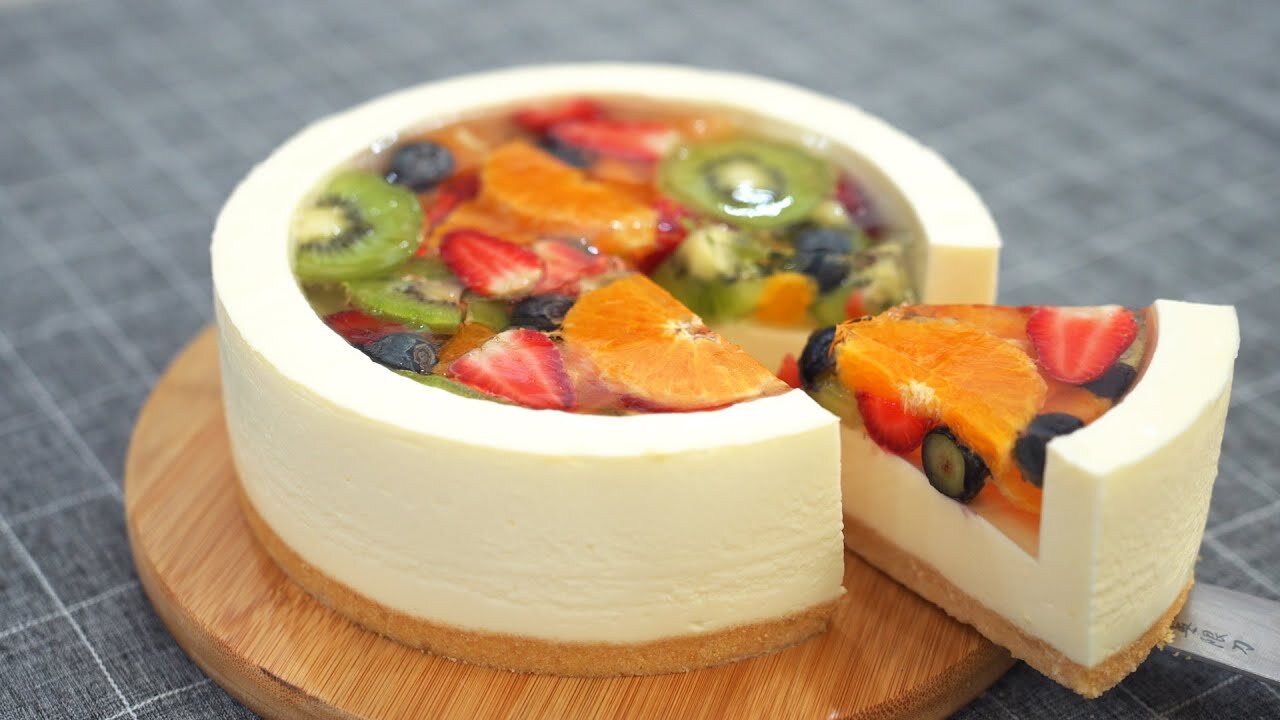 Delicious Fruit Jelly Cheesecake – A Perfect Dessert Treat!