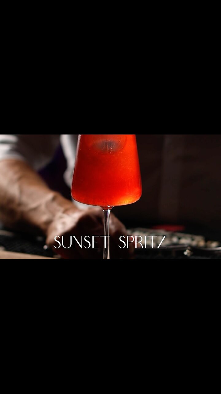 COCKTAIL SUNSET SPRITZ