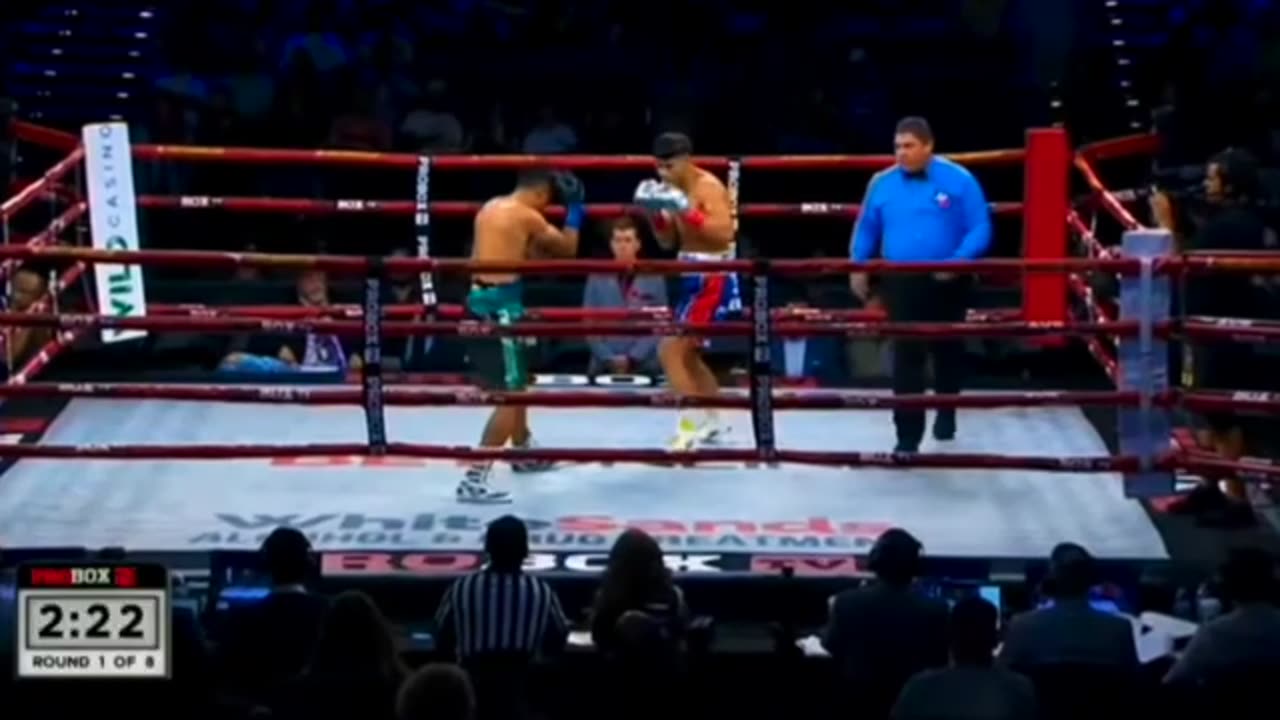Welterweight Boxing : Omar Mungia (Jalisco, Mexico) vs Weljon Mindoro ...