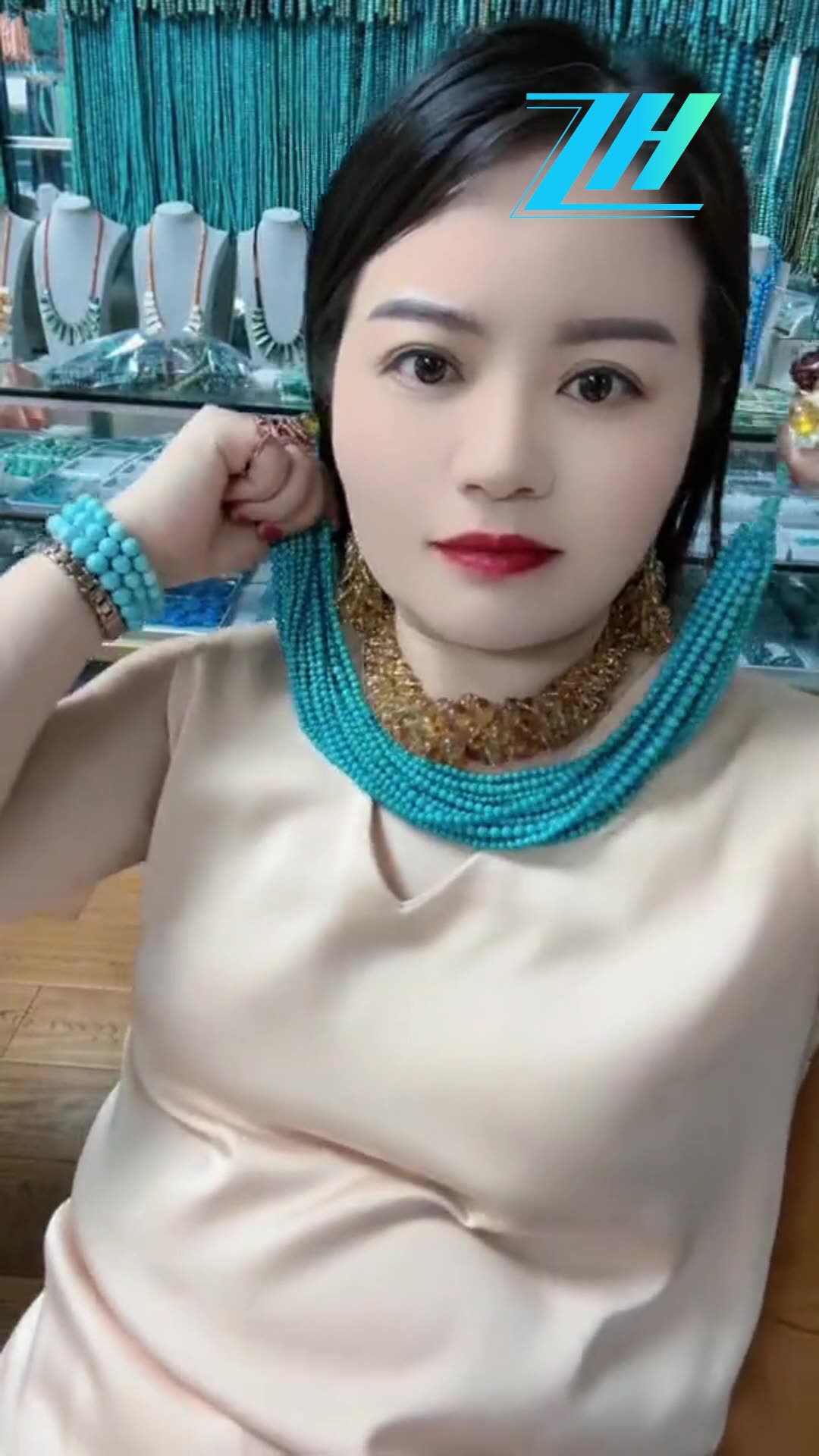 250328-9 The turquoise round bead string from natural ore veins