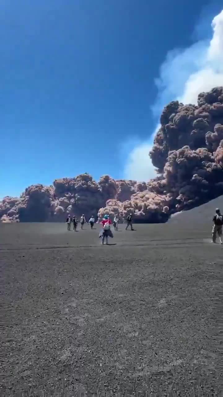 Dramatic Footage Captures Tourists Fleeing as Mount Etna Volcano Erupts