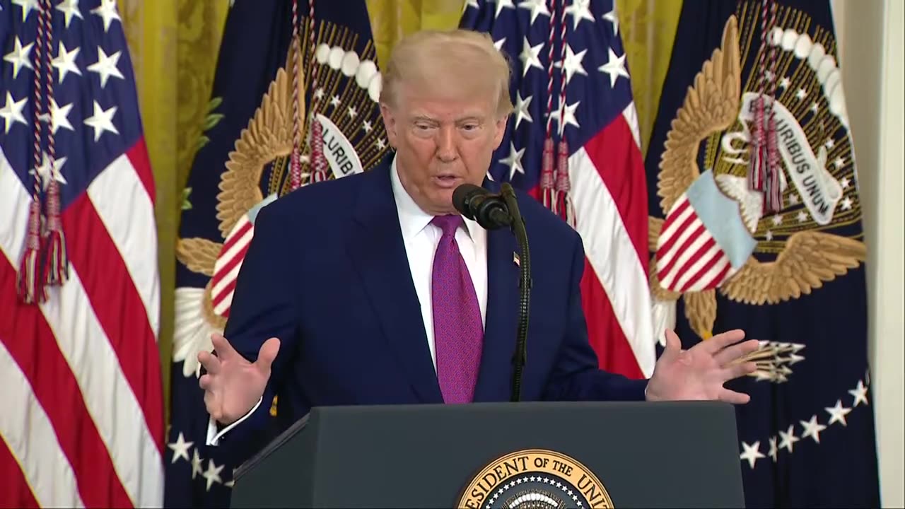 Trump signs bill blocking California's emission rules