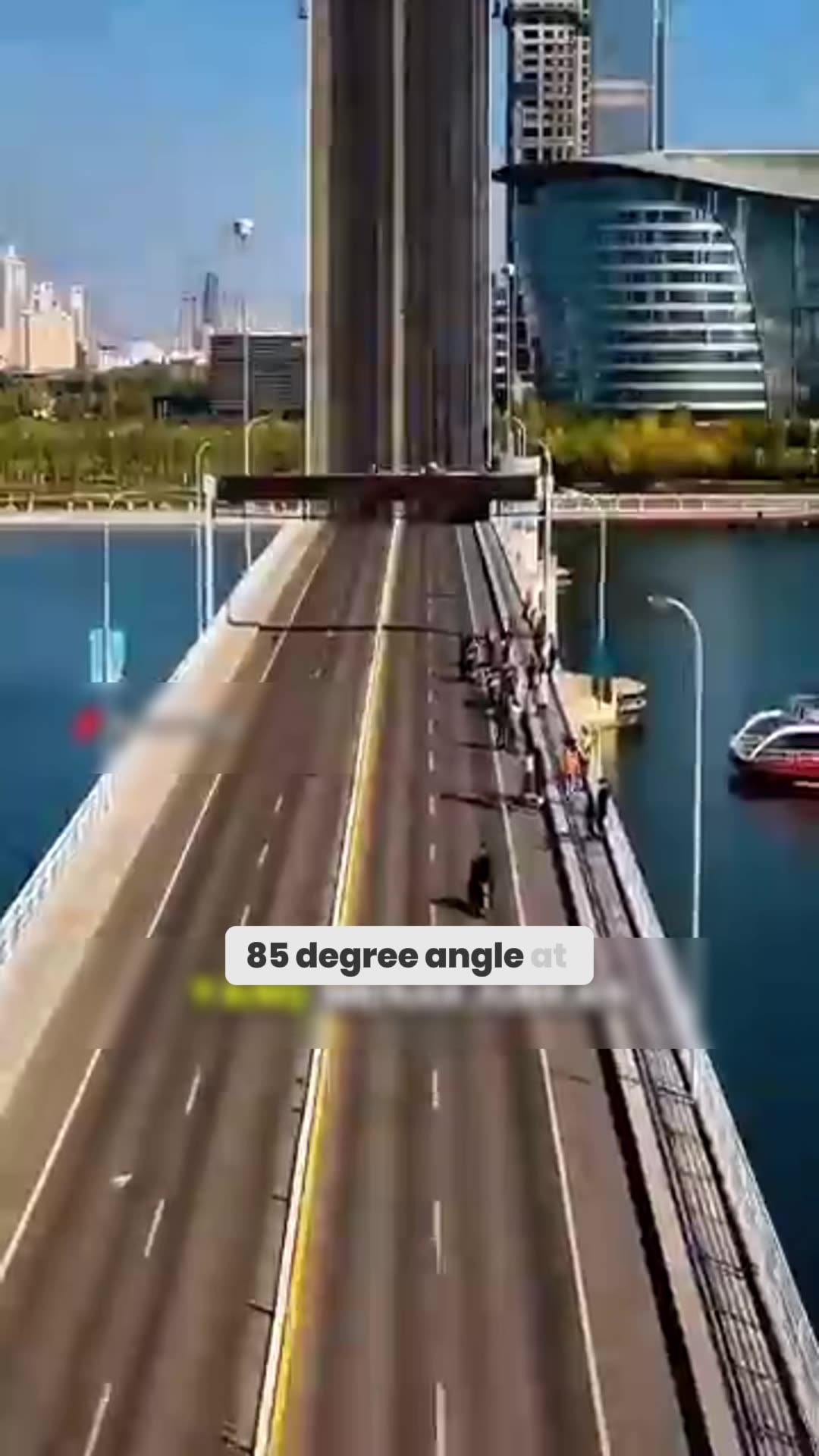 The Giant Bridge That Rises Like a Skyscraper!