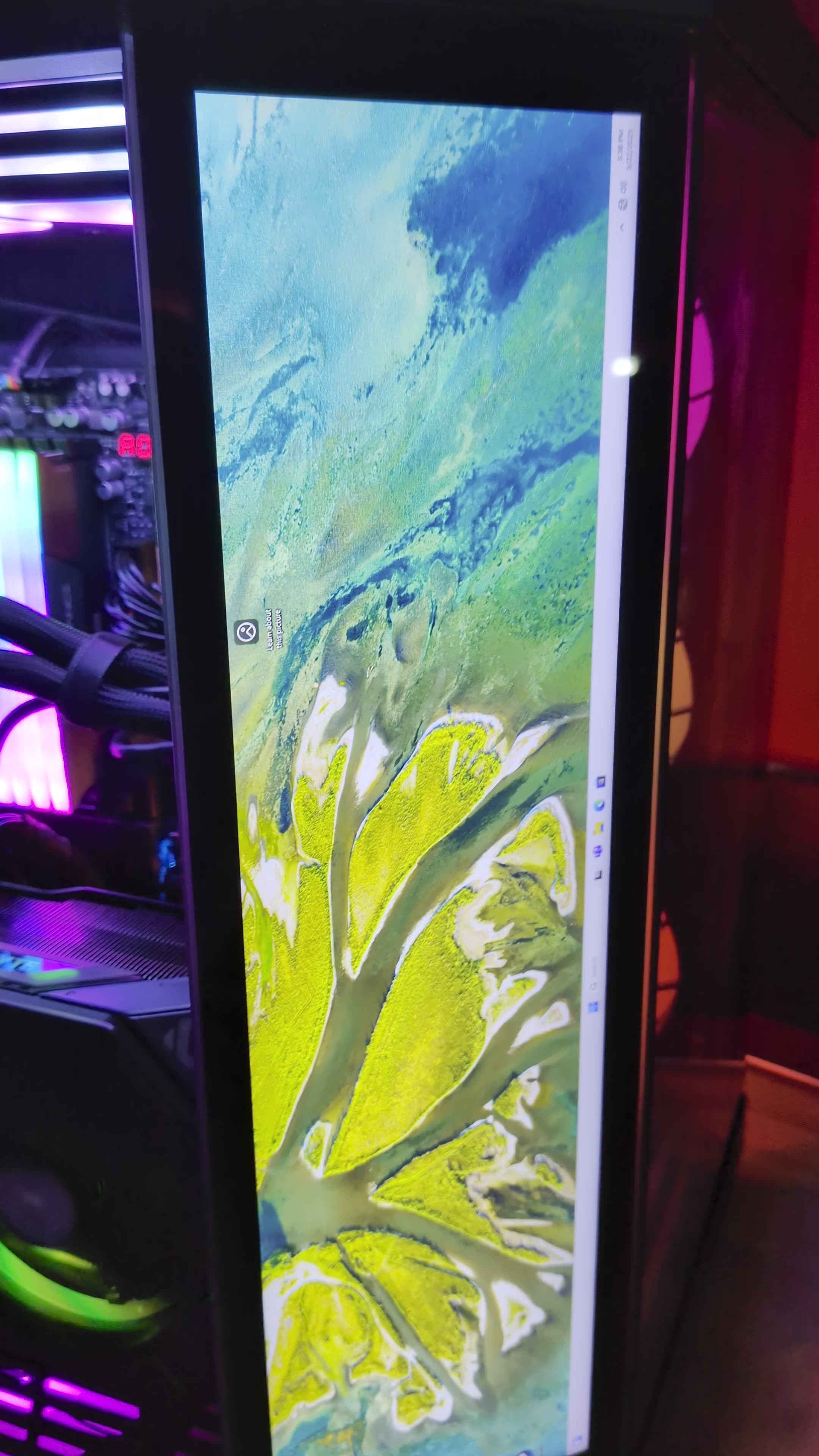 Ryzen 9950X3D Gigabyte RTX 5090 Gaming OC Hyte Y70 Infinite Touch ...