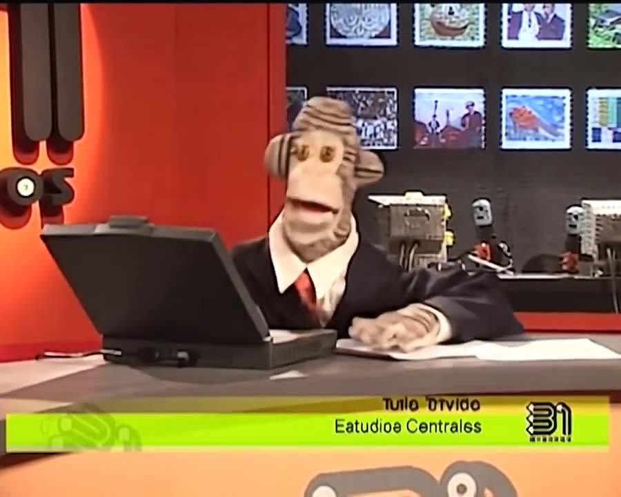 Tulio o retolam explica porque es un muñeco #fyp #retolam #terror #retrolam