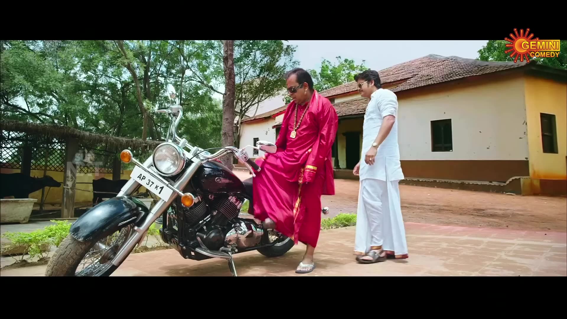 Ultimate Combo Nagarjuna _ Brahmanandam 😍_ Soggade Chinni Nayana _Ramya ...