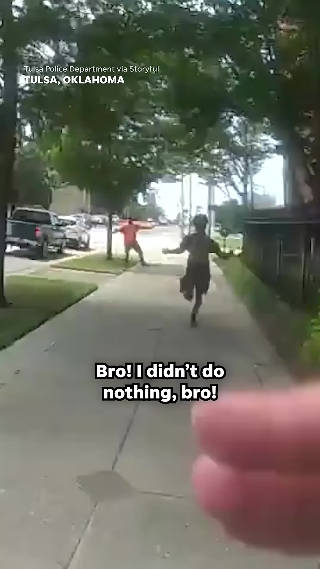 Body cam footage captures truck driver tackling man fleeing arrest #Shorts
