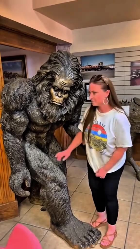 😱😂 Funny Scary Pranks That Will Leave You Screaming… and Laughing!