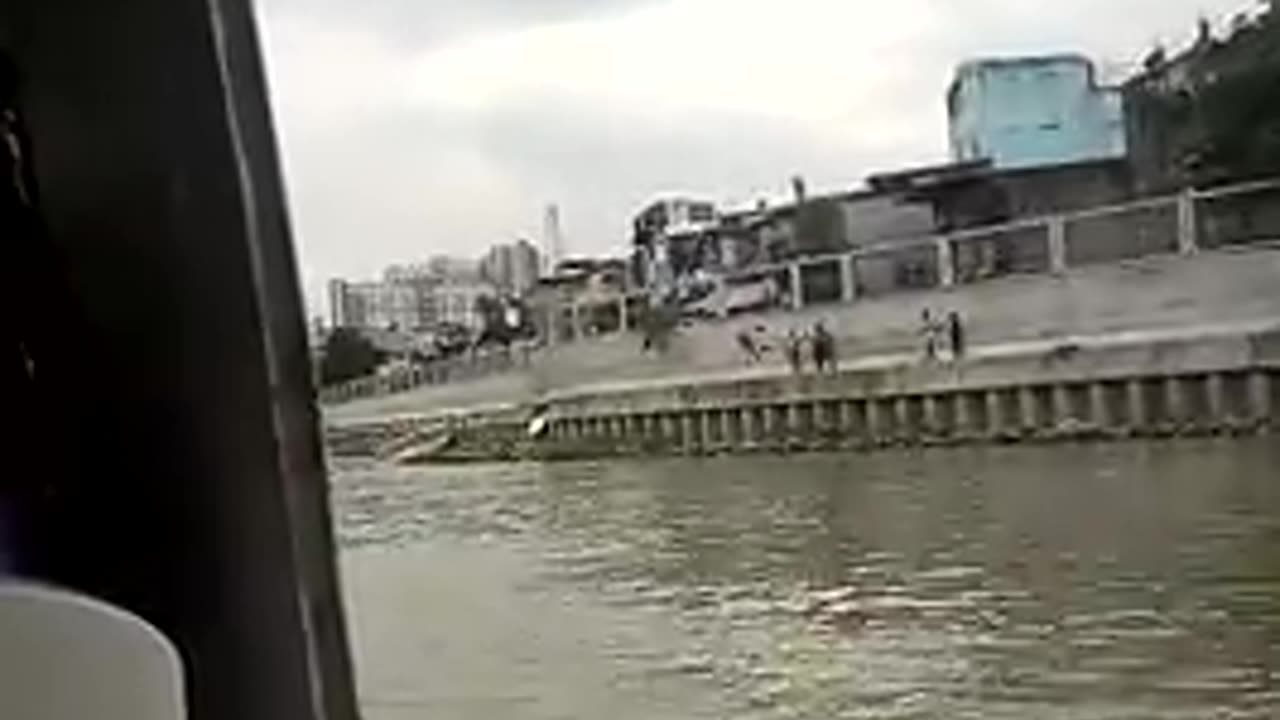 Ferry Boat Travel in Guadalupe, Makati to Escolta, Binondo Philippines