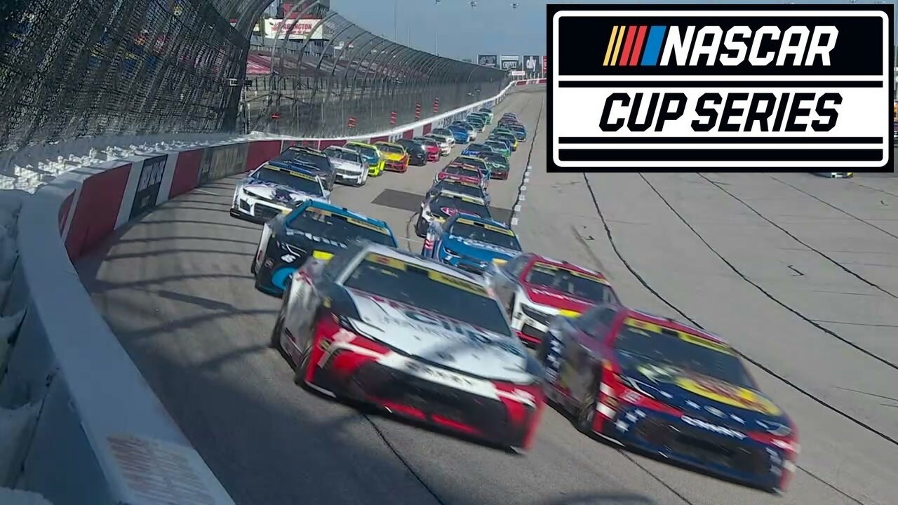 NASCAR Cup Series Cook Out Southern 500 At Darlington Rac...