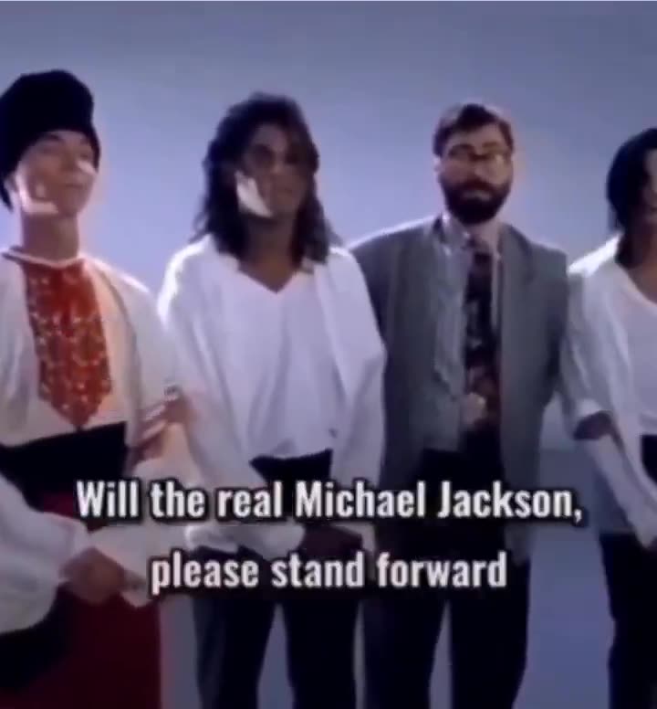 Throwback to when a Michael Jackson impersonator made the real MJ laugh😭