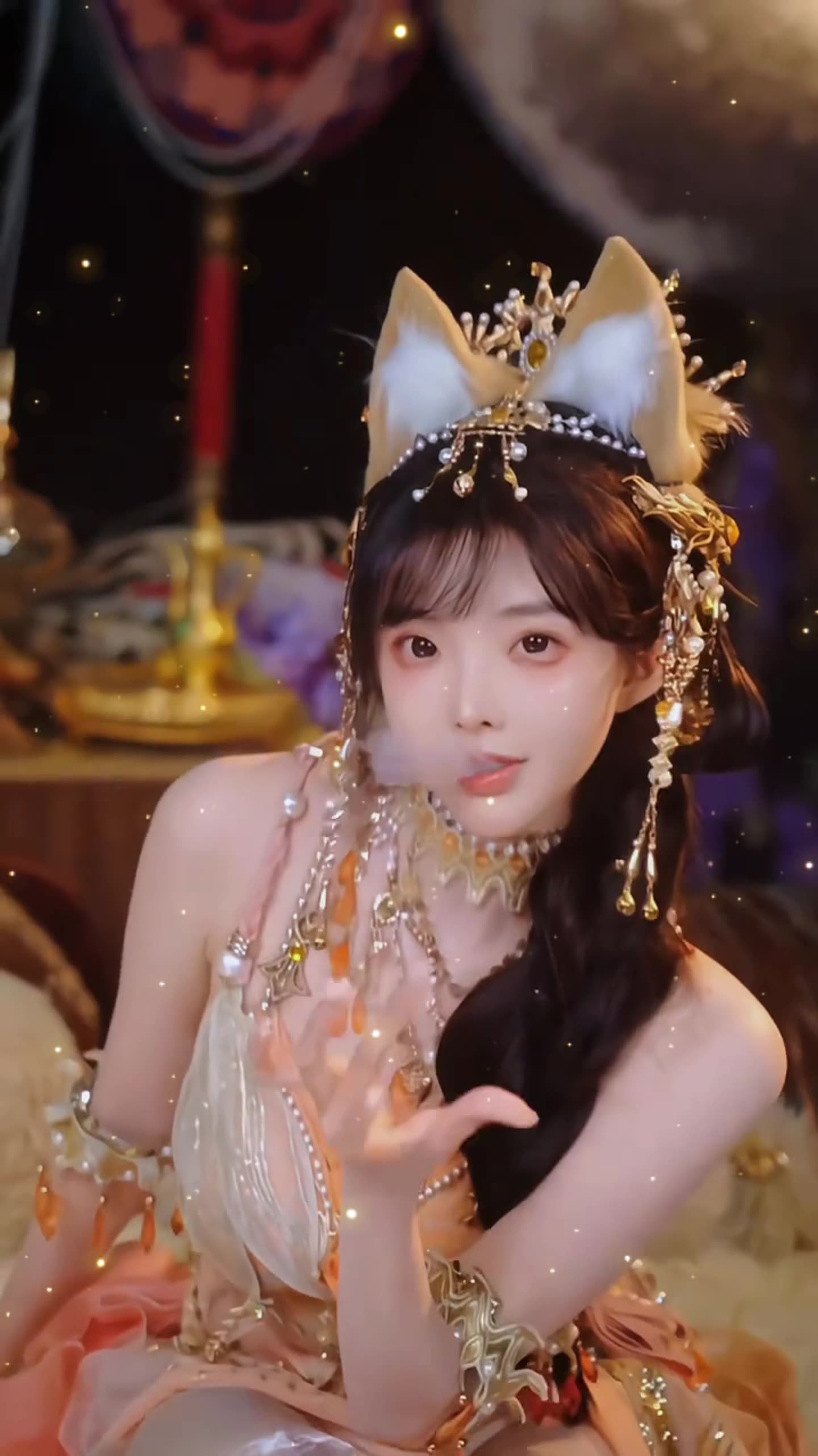 Crimson Sleeves, Ethereal Silhouette