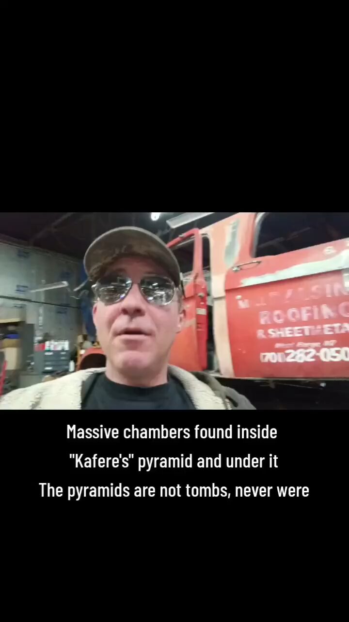 Egypt pyramid chambers underground