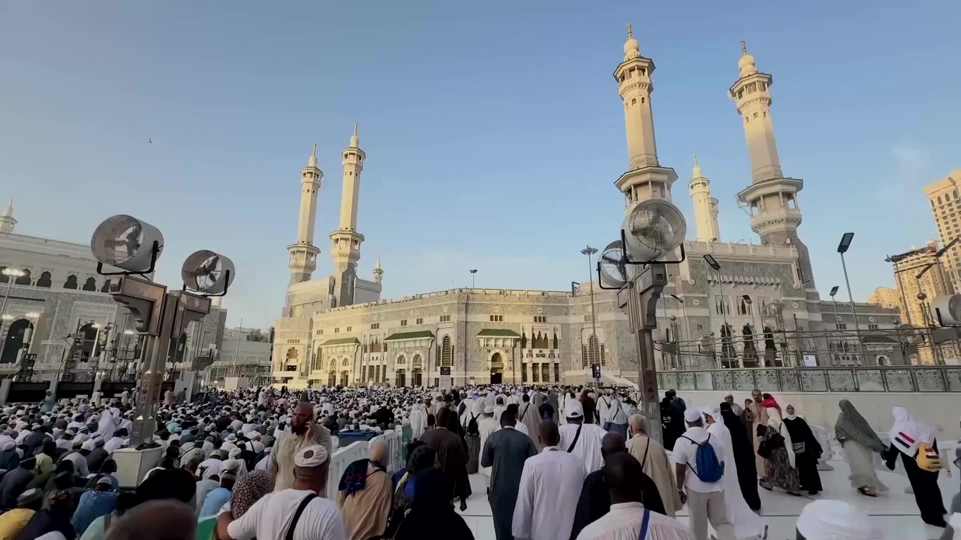 Millennial and Gen Z pilgrims embark on hajj journeys