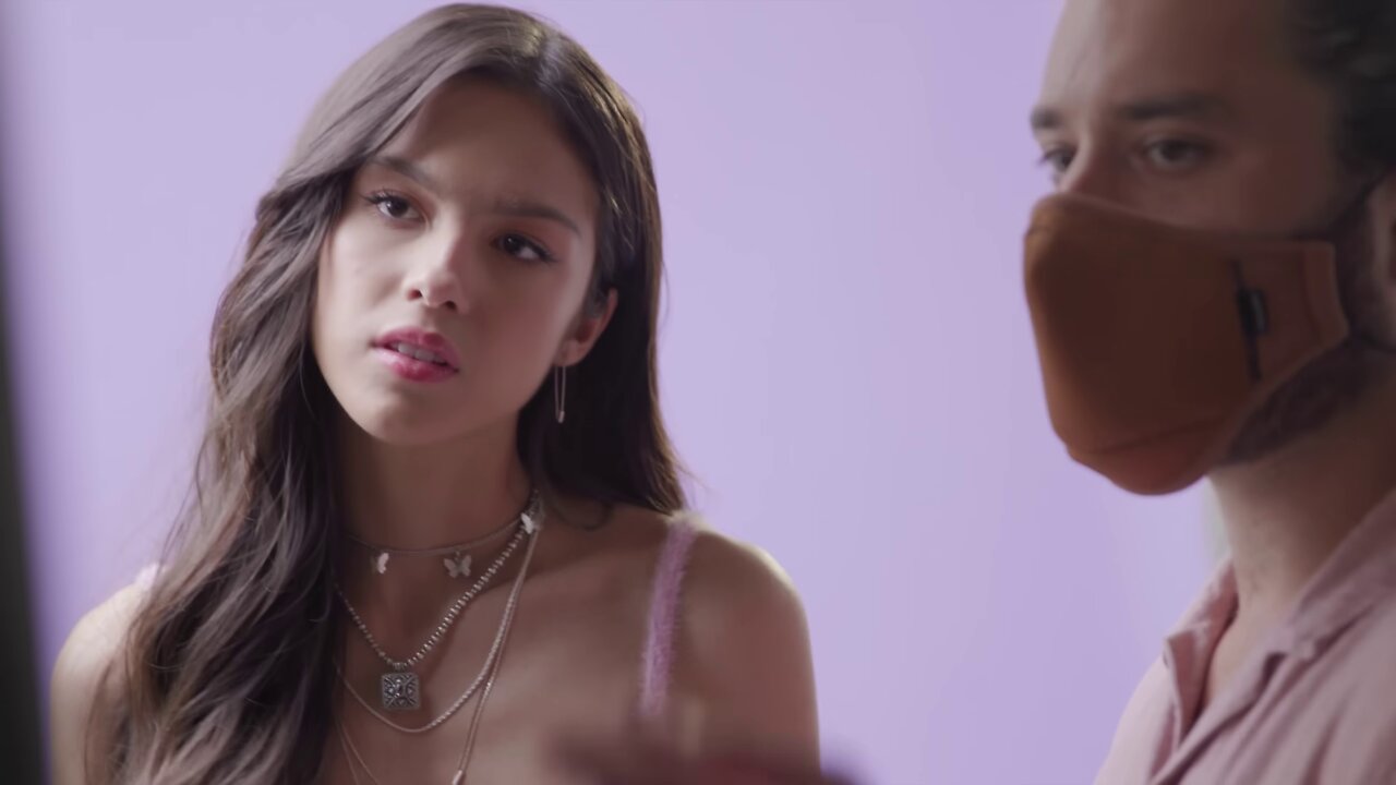 Olivia Rodrigo - SOUR photoshoot (Behind The Scenes)