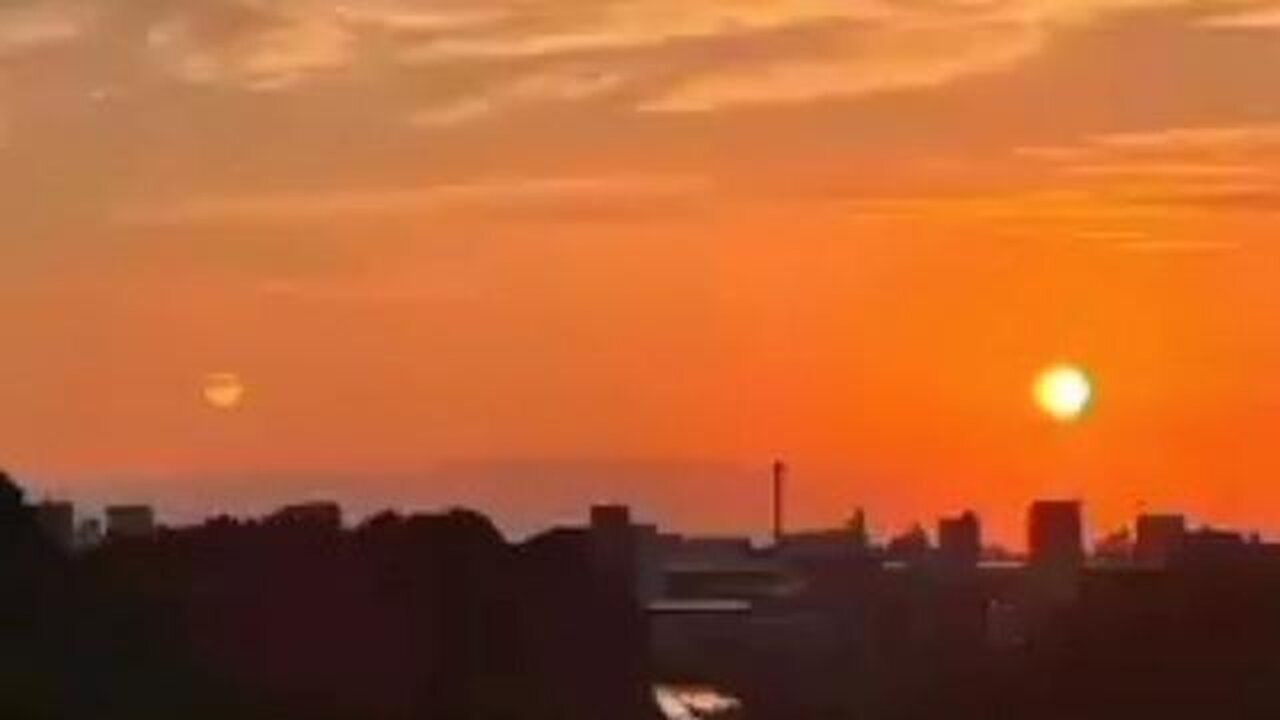 "Exploring Solar Marvels: The Real Sun vs The Artificial Sun"