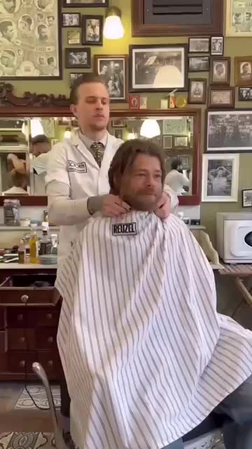 Amazing: Insane hair transformation after 23 years of dreads!