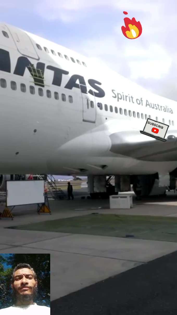 Super Jumbo #Jet #B747 Escape Slide Shooting #AeroArduino