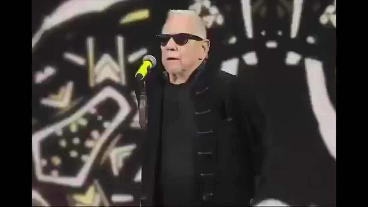 The Animals' lead singer Eric Burdon perform "The House of The Rising ...